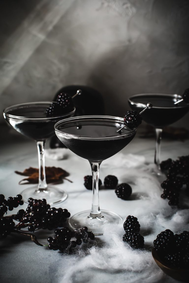 15 Pitch Black Cocktails | Outside The Wine Box