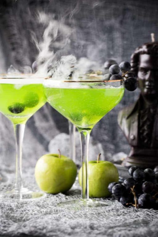 13 Scarily Easy 3-Ingredient Halloween Cocktails | Outside The Wine Box