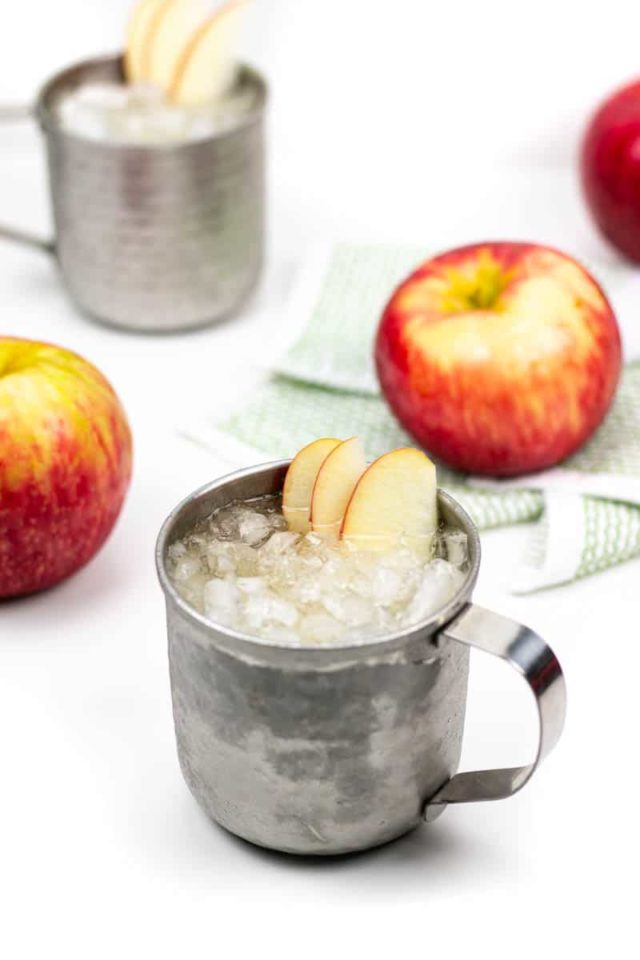 20 Classic Apple Brandy Cocktails You'll Fall In Love With | Outside ...
