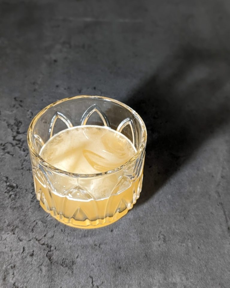 21 Easy Mezcal Cocktails (4 ingredients or less!) | Outside The Wine Box